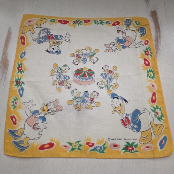 Disney | Accessories | Disney Kids Bib With Colorful Cartoon Characters ...